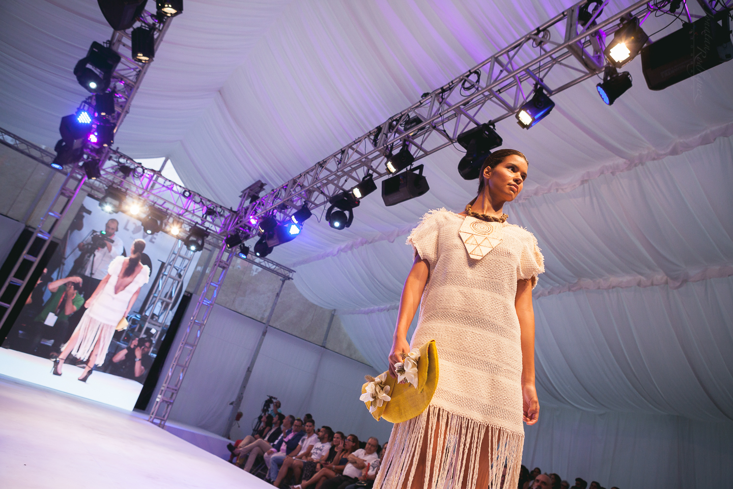 Los pases de moda llegarán a todo el mundo mediante su emisión vía ...